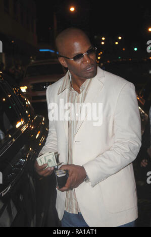 MIAMI, FL - 2004: (EXCLUSIVE COVERAGE) Collateral star Jamie Foxx out ...