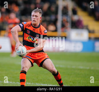 Castleford, UK. 30th December 2018. Joe Wardle (C) of Castleford Tigers ...