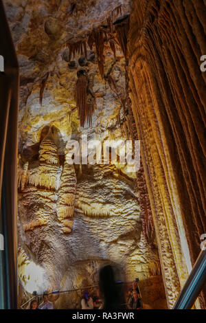 Jenolan caves - Orient Cave Stock Photo - Alamy