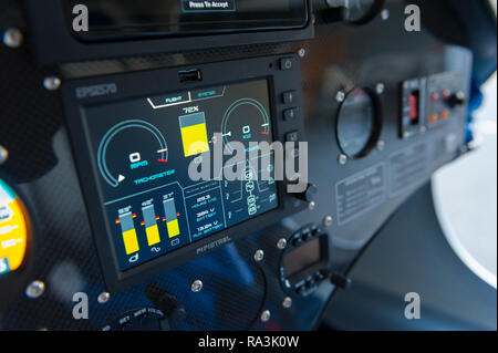 Light aircraft Instrument panel Stock Photo - Alamy
