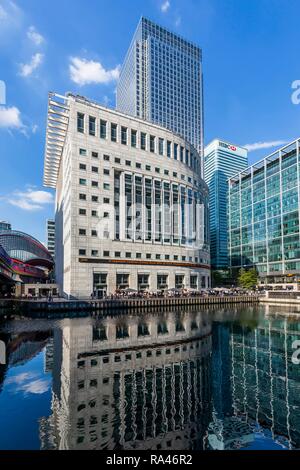 Thomson Reuters' headquarters at Canary Wharf, east London Stock Photo ...