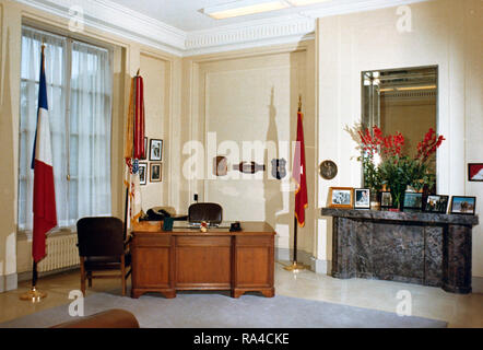 Paris - Annex Office Building, Chancery Office Building - 1964, United ...