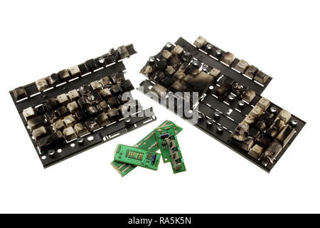 Broken computer keyboard Stock Photo - Alamy