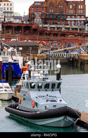 Border force patrol boat of the coast of Southern England Stock Photo ...