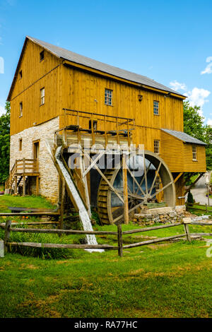 Wades Mill, 55 Kennedy Wades Mill Loop Raphine, Virginia Stock Photo ...