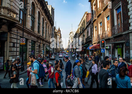 People cars street central Mexico City 1990 Stock Photo - Alamy