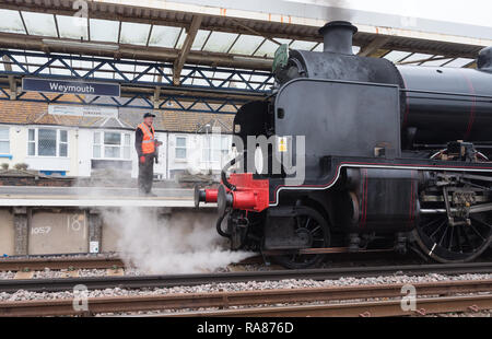Steam Engine 31806 at Weymouth railway station Stock Photo - Alamy