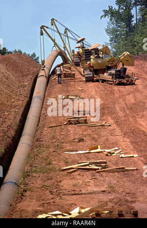 Gas transfer pipes Stock Photo - Alamy