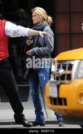 NEW YORK, NY - MAY 8: (EXCLUSIVE) Trapeze Artists/twins Karyne Steben ...