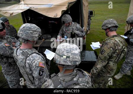 U.S. Army Soldiers of the 143rd Field Artillery Battalion, California ...