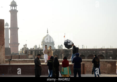 Lahore, Pakistan. 03rd Jan, 2019. Pakistani and former people visit to ...