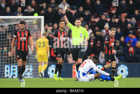 Referee Michael Oliver during the Emirates FA Cup Semi Final match at ...