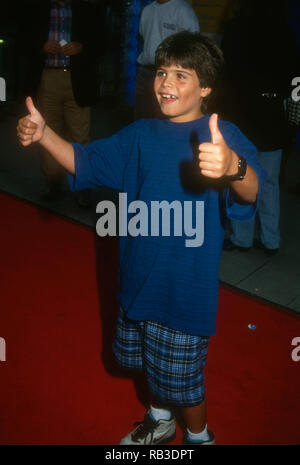 SO I MARRIED AN AXE MURDERER TRISTAR PICTURES MIKE MYERS Date: 1993 ...