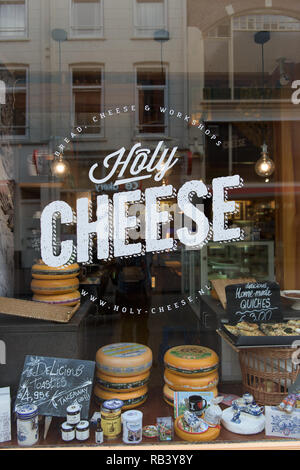 Guda Cheese shop in Amsterdam Stock Photo - Alamy