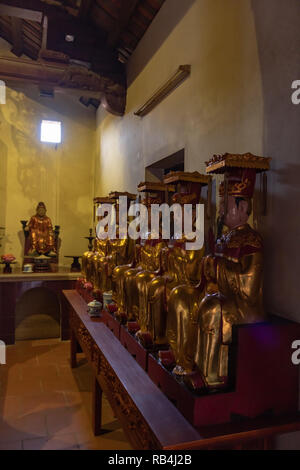 Interior of buddhist temple- rural vietnam Stock Photo - Alamy