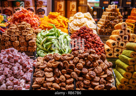 Turkish Dry Fruits / Grand Bazaar Stock Photo - Alamy