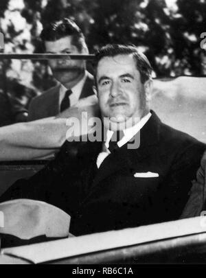 Manuel Ávila Camacho, president of Mexico in Monterrey, having dinner ...