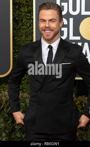 Derek Hough at the 76th Golden Globe Awards during the red carpet ...