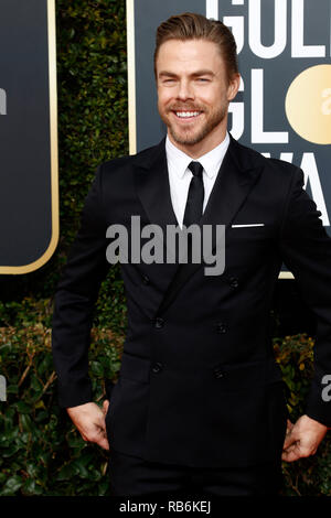 Derek Hough at the 76th Golden Globe Awards during the red carpet ...