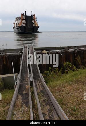 NEWPORT NEWS, Va. (December 4, 2016)--Military Sealift Command's ...