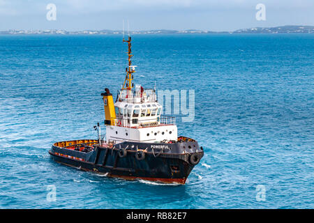 Tug boat Powerful standing by in Hamilton, Burmuda Stock Photo - Alamy