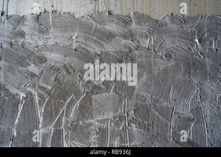concrete wall comb surface prepared for tiling Stock Photo - Alamy