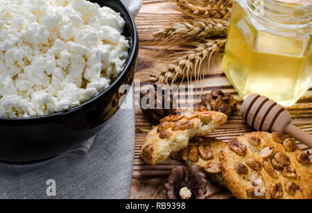 ears of wheat on black background texture Stock Photo - Alamy