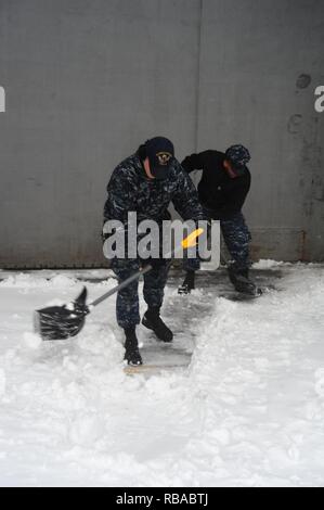 Aviation Boatswain's Mate E (Launching and Recovery Equipment) 3rd ...