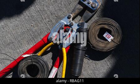 Soldiers of the 515th Sapper Company, 5th Engineer Battalion, 36th ...