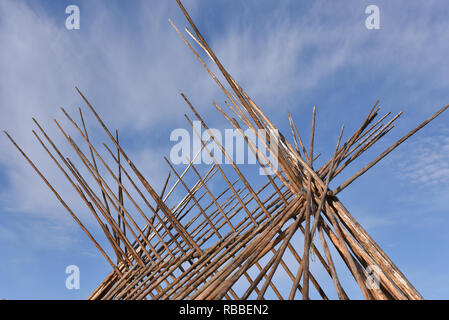 Habitat Structure of a traditional native tipi Waswanipi reservation ...