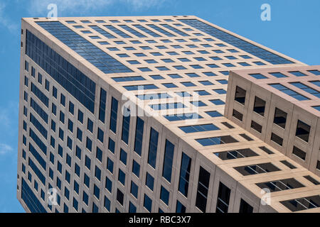 the splendor of boring commercial architecture Stock Photo - Alamy