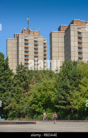 Prefabricated building, residential building, Ernst-Thaelmann-Park ...