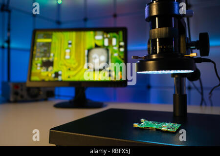 Inspection of the quality of silicon chips in the laboratory with a ...