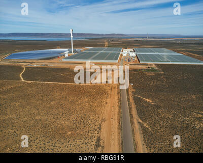 Aerial of the innovative Sundrop hydroponic tomato farm at Port Augusta ...