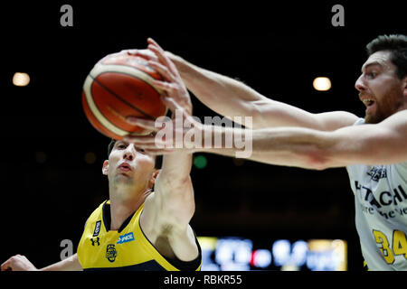 (L to R) Ryan Kelly (Sunrockers), Ryan Rossiter (Brex), JANUARY 10 2019 ...