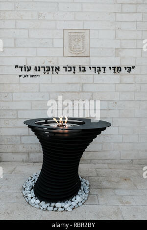 Eternal Flame, in the Hall of Remembrance (Ohel Yiskor), Yad Vashem ...