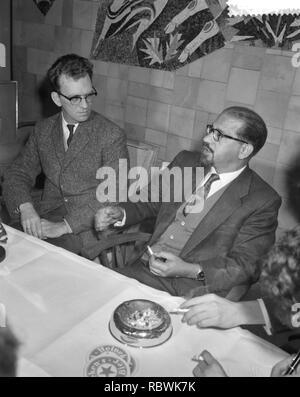 Aankomst van de oppositieleider van Curacao dr. mr. Da Costa Gomez op ...