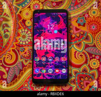 LG Android smartphone back flashlight Stock Photo - Alamy