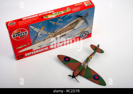 Airfix Supermarine Spitfire MkIa model aircraft Stock Photo - Alamy