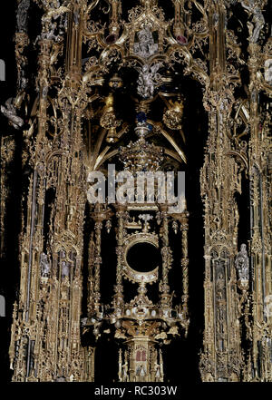 Monstrance of Arfe at Toledo Cathedral Interior - Toledo, Spain Stock ...