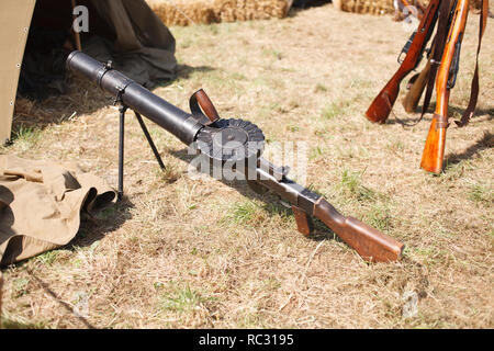 First World War-era Lewis automatic light machine gun Stock Photo - Alamy