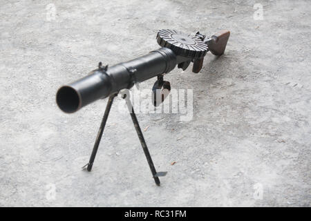 First World War-era Lewis automatic light machine gun Stock Photo - Alamy