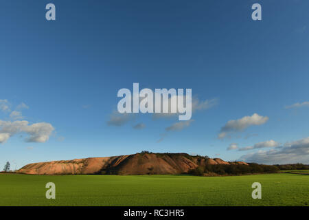 Greendykes shale bing, Broxburn, West Lothian Stock Photo - Alamy
