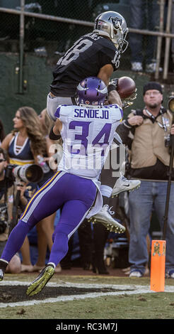Minnesota Vikings strong safety Andrew Sendejo arrives at Levi's ...