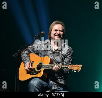 Travis Tritt at the 2019 Country Music Hall of Fame Medallion Ceremony ...