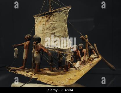 Funerary model of a boat with rowers. Tomb of Tutankhamen, Ancient ...