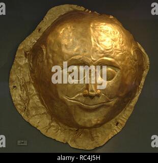 Mycenaean art. Greece. Funerary Mask in gold foil embossing. Found in ...