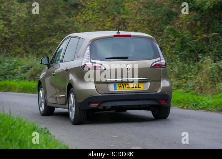 2013 Renault Scenic French MPV people carrier Stock Photo - Alamy