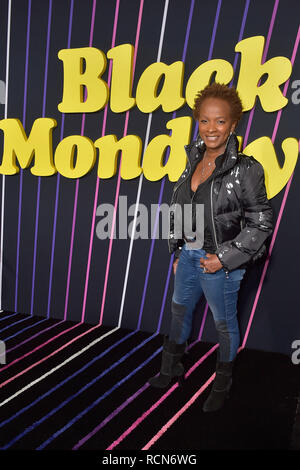 LOS ANGELES - JAN 8: Vanessa Bell Calloway at A Golden Salute to Sheryl ...
