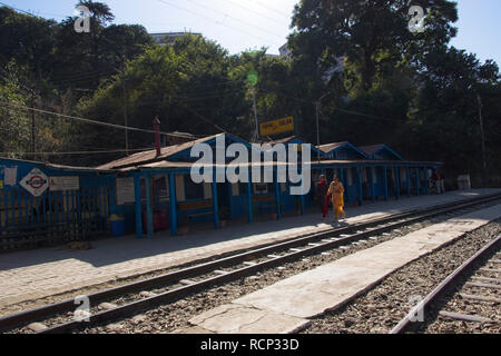 Shimla railway, Solan station, platforms, rail lines and people Stock ...